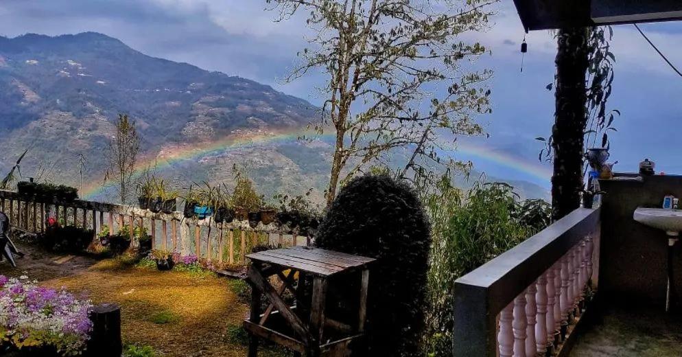 The Nanglo Rimbick Farmstay 𝗕𝗢𝗢𝗞 Darjeeling Homestay