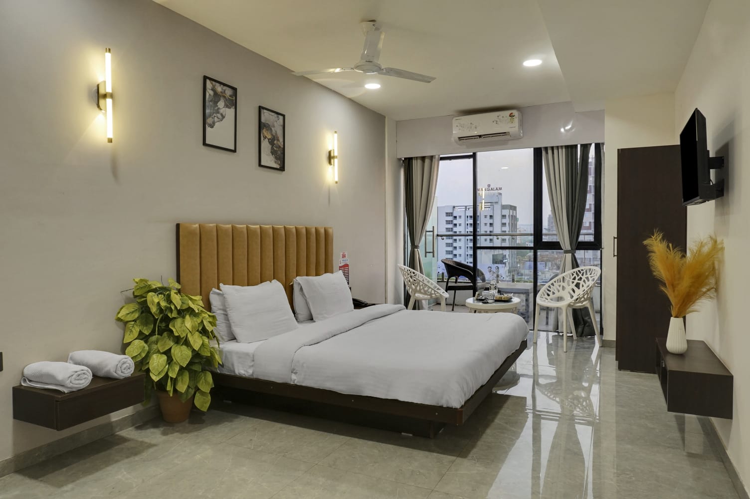 Hotel Sky Inn Pune 𝗕𝗢𝗢𝗞 Pune Hotel