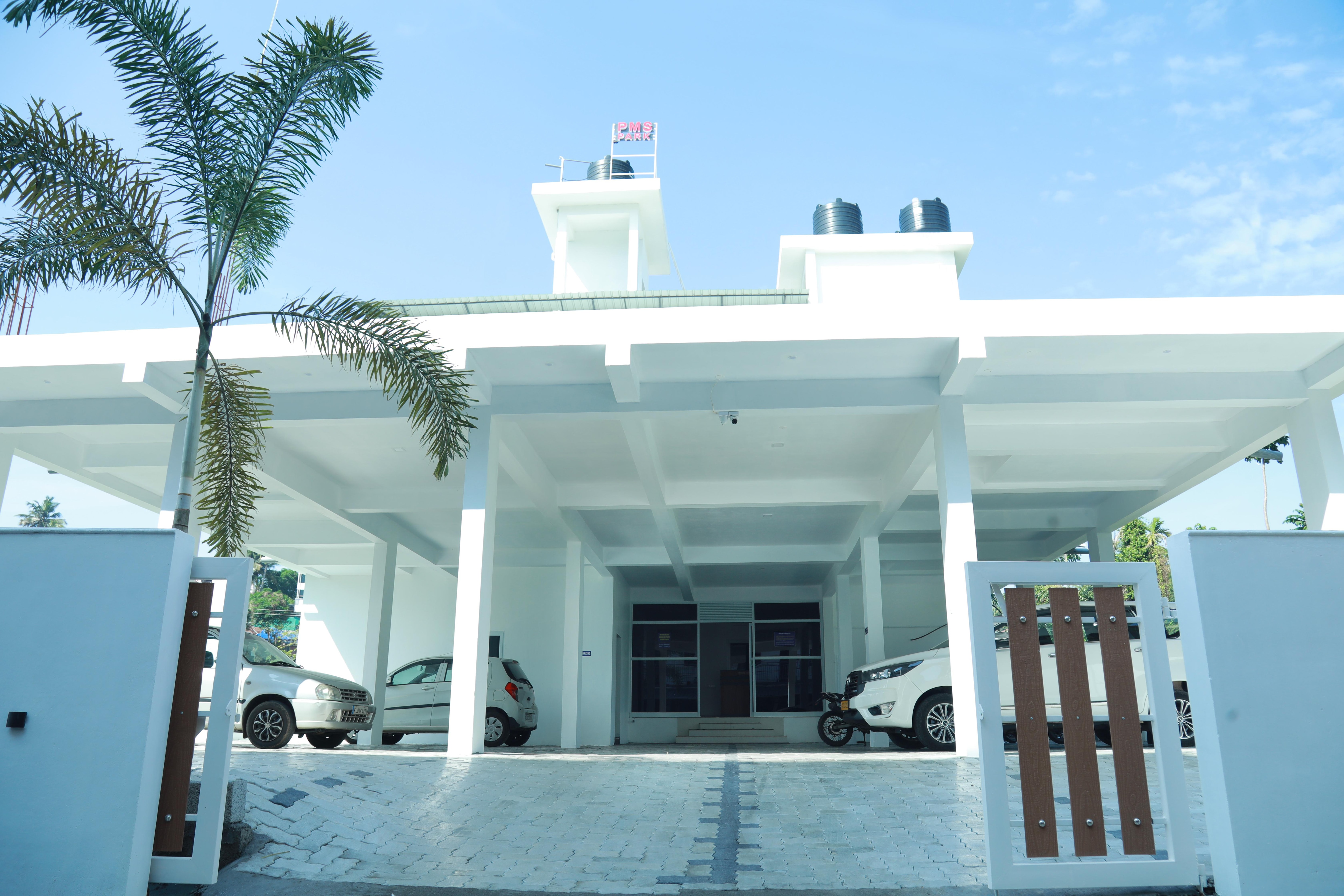 PMS RESIDENCY 𝗕𝗢𝗢𝗞 Cochin Villa