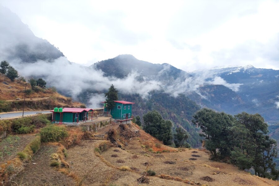 Green Hills view Restaurant Camps and Cottages. Saari, Deoriyataal ...