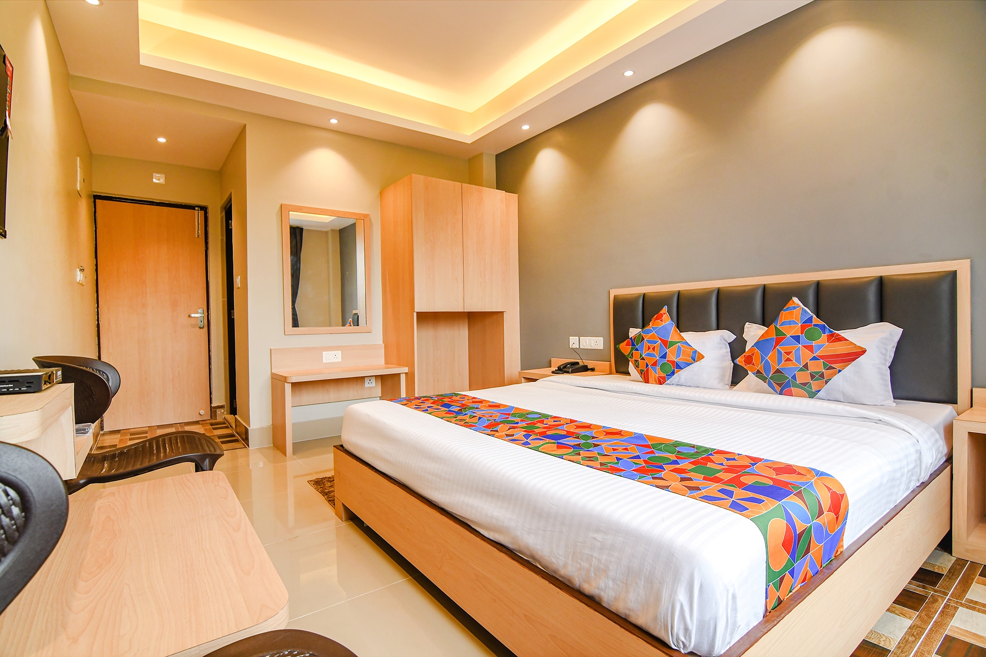 FabHotel JP - Nr. Sataragachhi Railway Station 𝗕𝗢𝗢𝗞 Howrah Hotel