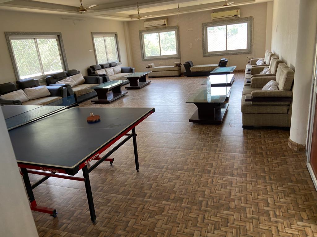 Hotel RGOC 𝗕𝗢𝗢𝗞 Mirzapur Villa