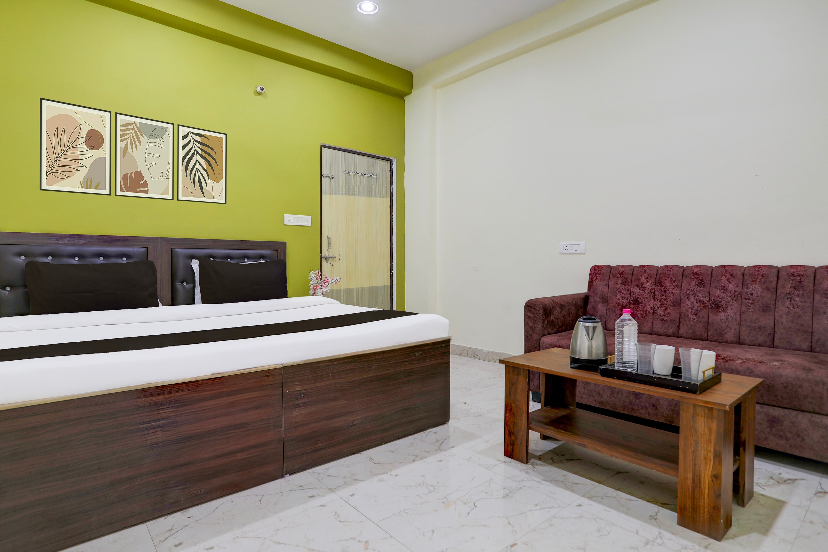 Super Hotel O Samne Ghat Varanasi - Reviews, Photos & Offer