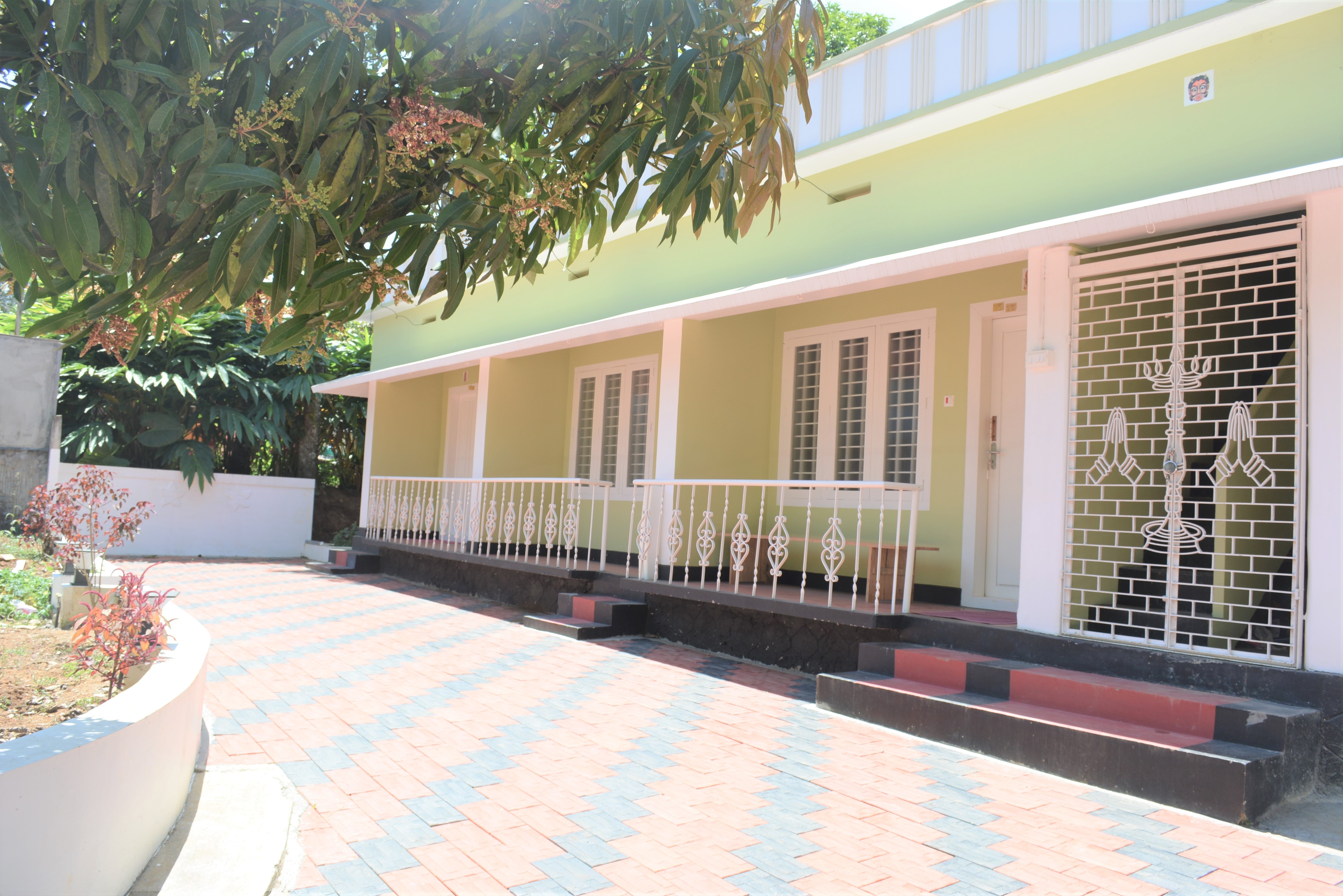 Spice Nest Poopara 𝗕𝗢𝗢𝗞 Munnar Homestay