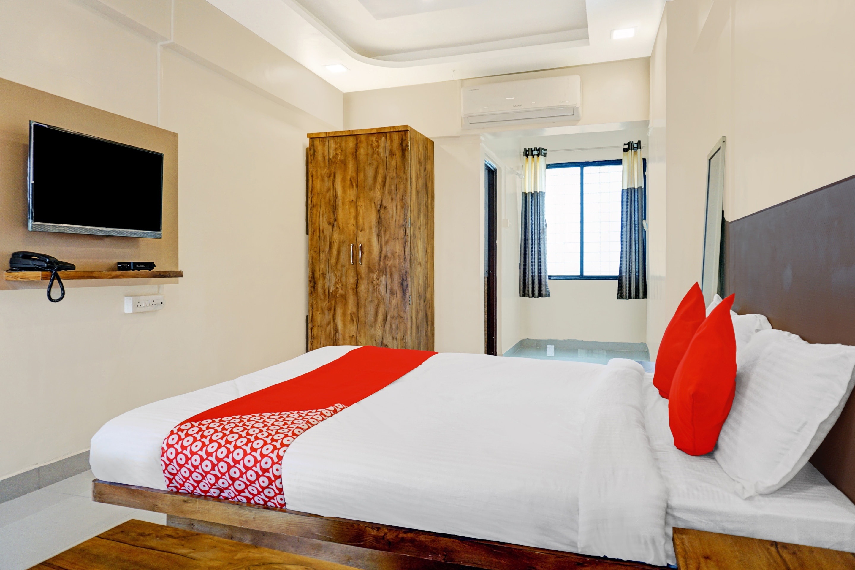 LIVE ON PUN1114 Hotel Pune - Reviews, Photos & Offer