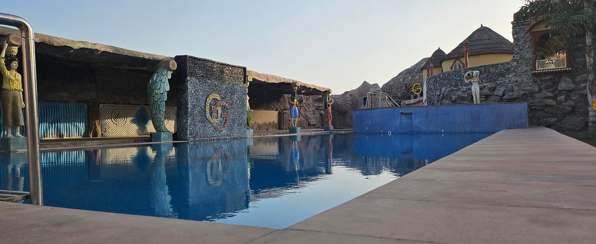 THE GIRVAR BARR Hotel Raipur, Rajasthan - Reviews, Photos & Offer