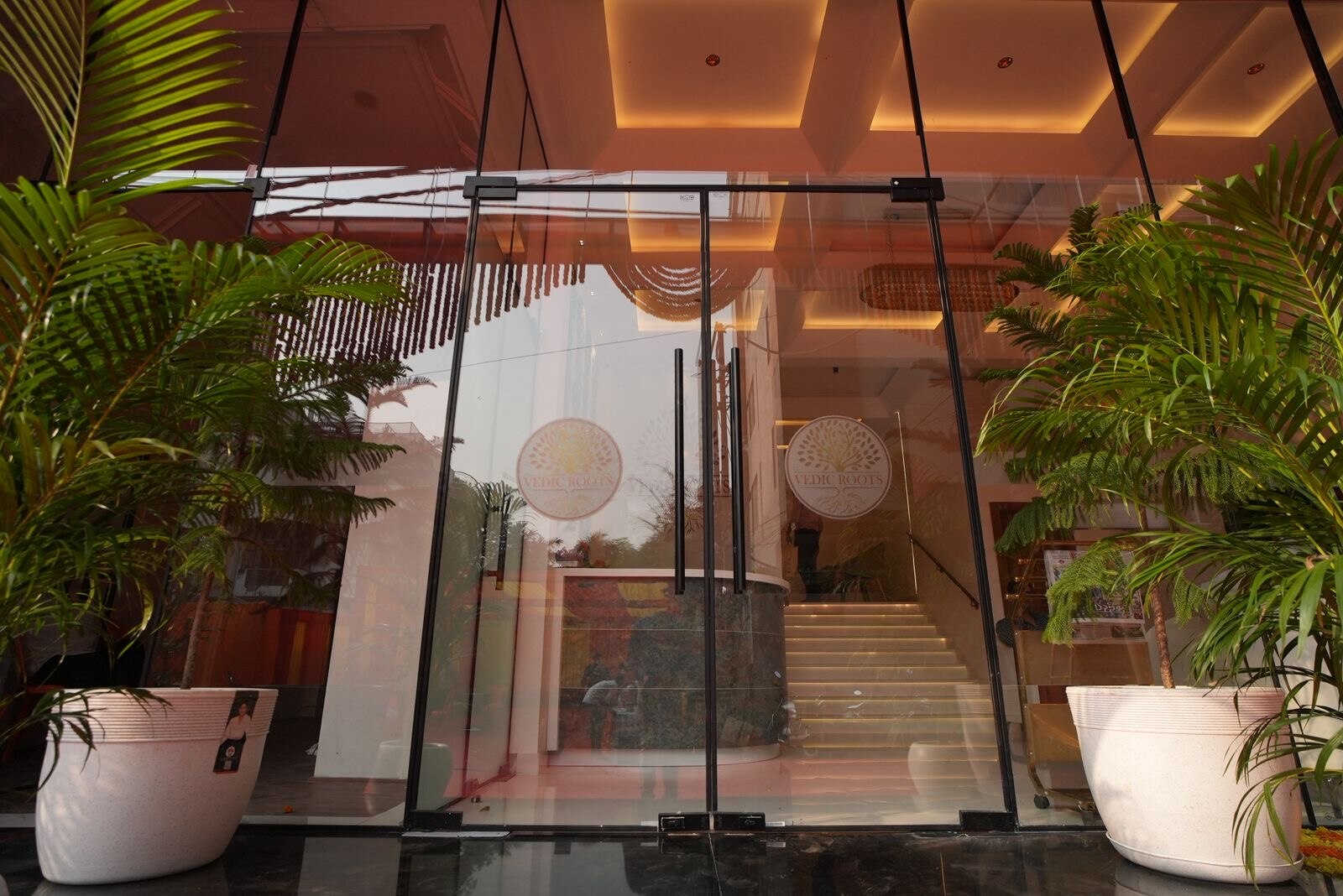 Vedic Roots 𝗕𝗢𝗢𝗞 Varanasi Hotel