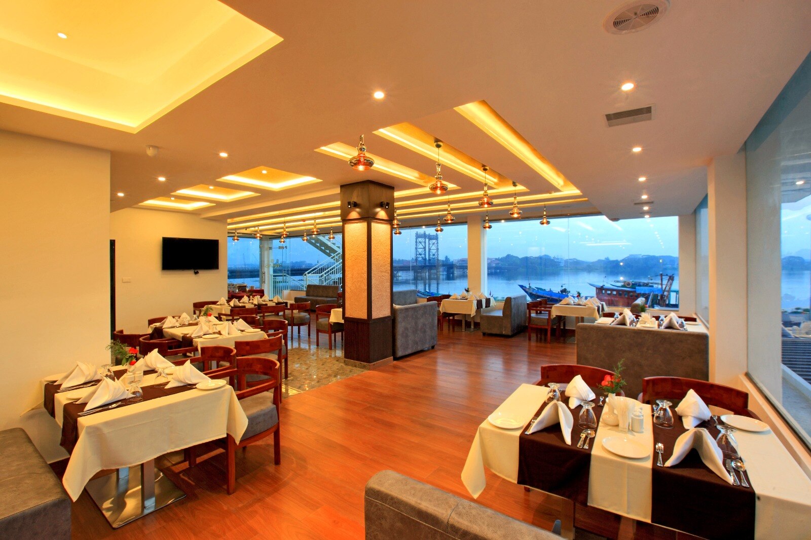 RAAS RESIDENCY Hotel Cochin - Reviews, Photos & Offer