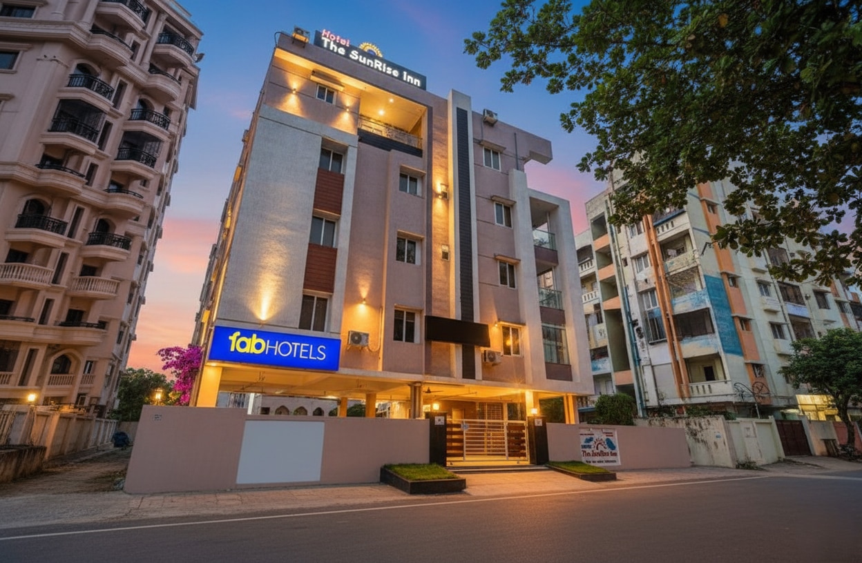 Via The Sunrise Inn 𝗕𝗢𝗢𝗞 Visakhapatnam Hotel