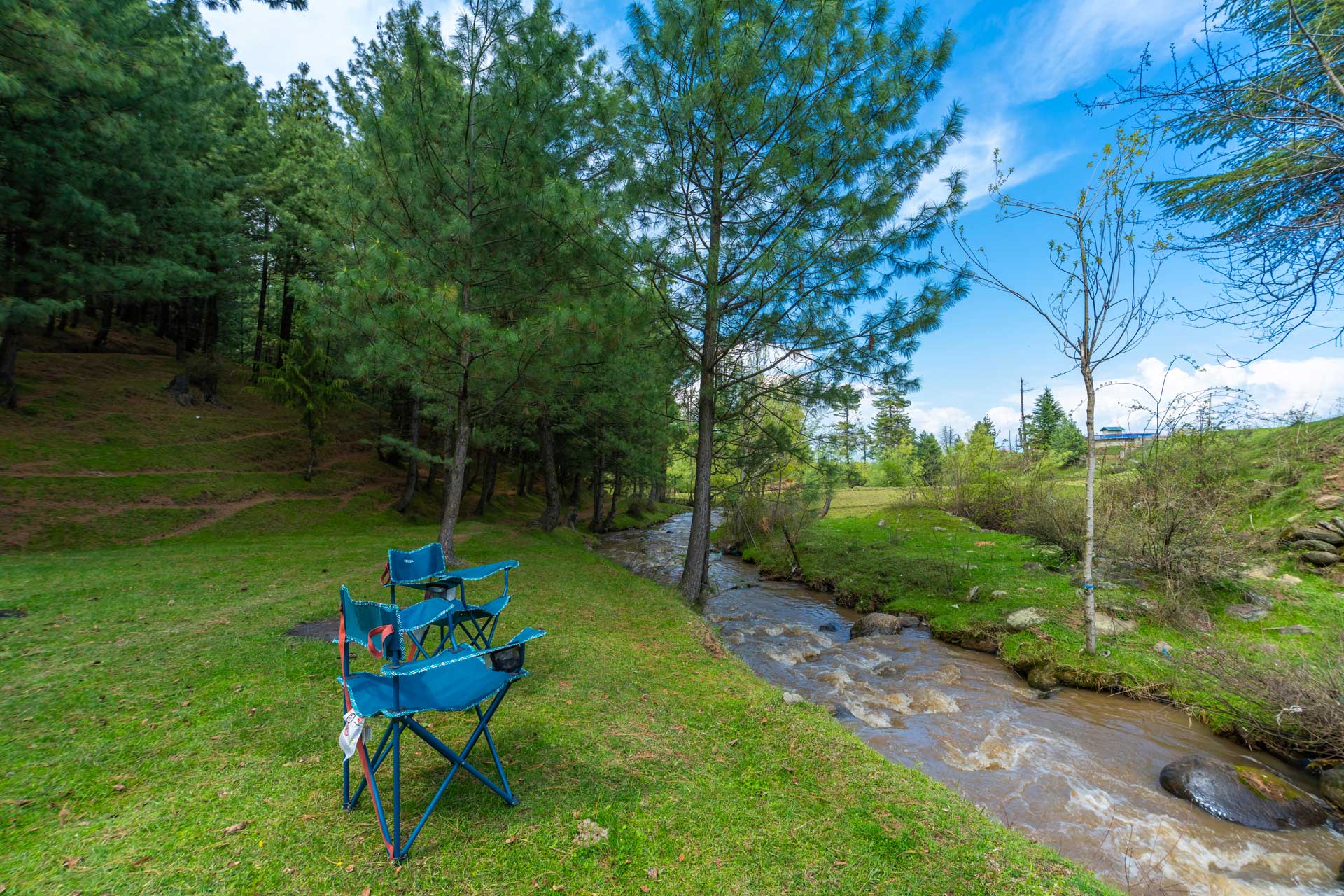 StayVista at Teak @ Swiss Chalet - Tangmarg 𝗕𝗢𝗢𝗞 Gulmarg Villa