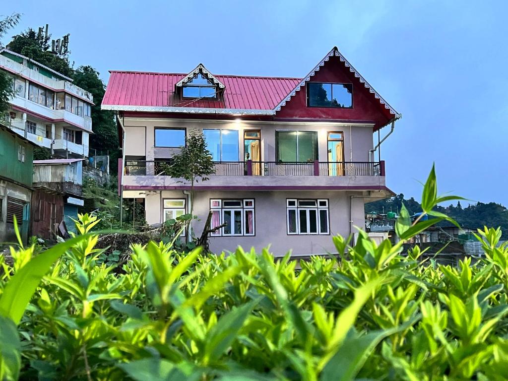 Bless View Homestay 𝗕𝗢𝗢𝗞 Darjeeling Homestay