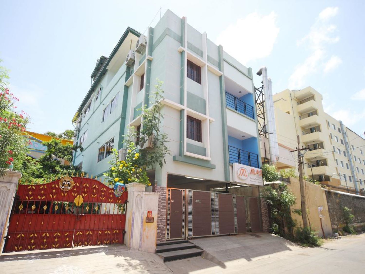 Max Classic Serviced Apartment 𝗕𝗢𝗢𝗞 Chennai Apartment