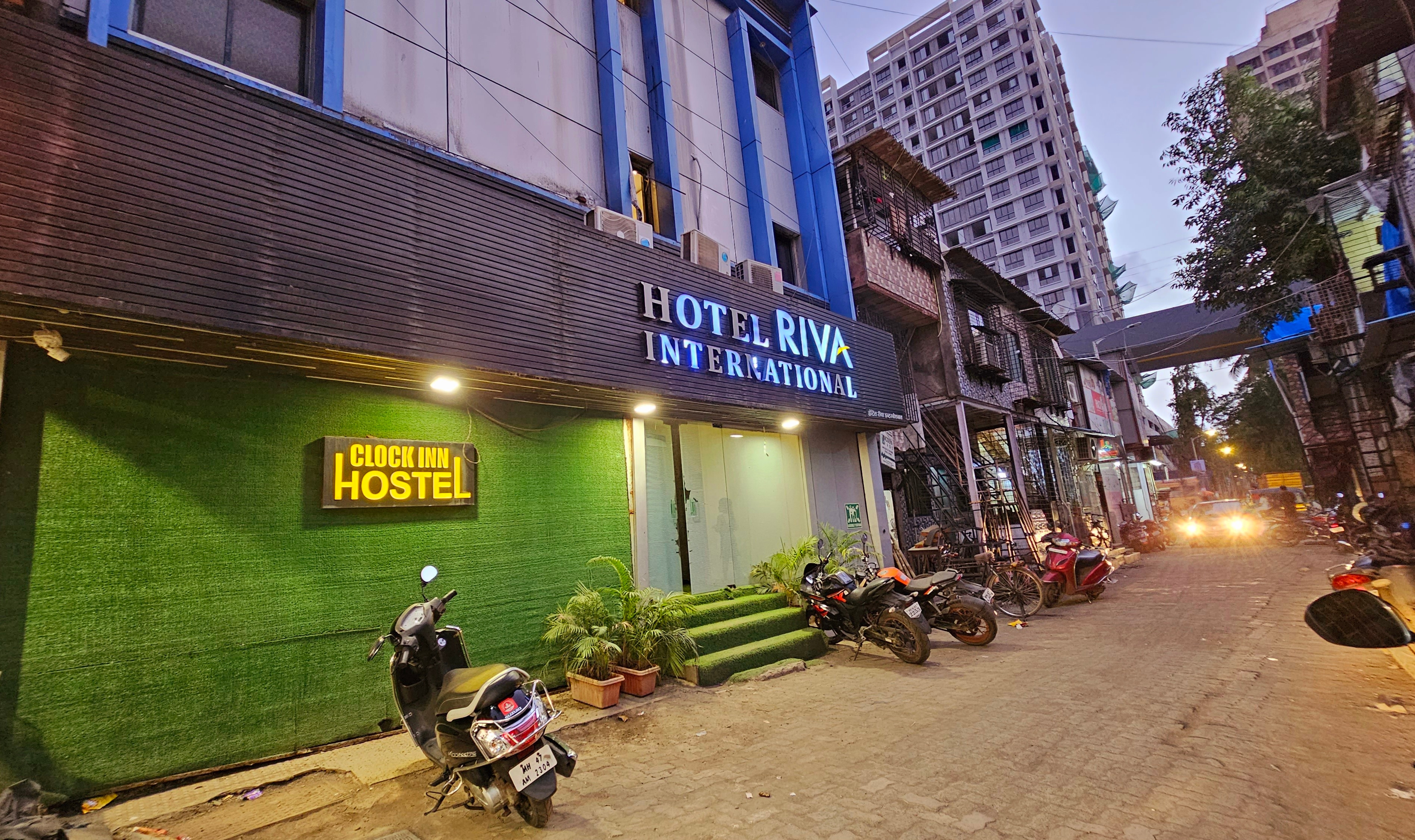 Clock Inn Dormitory 𝗕𝗢𝗢𝗞 Mumbai Hostel