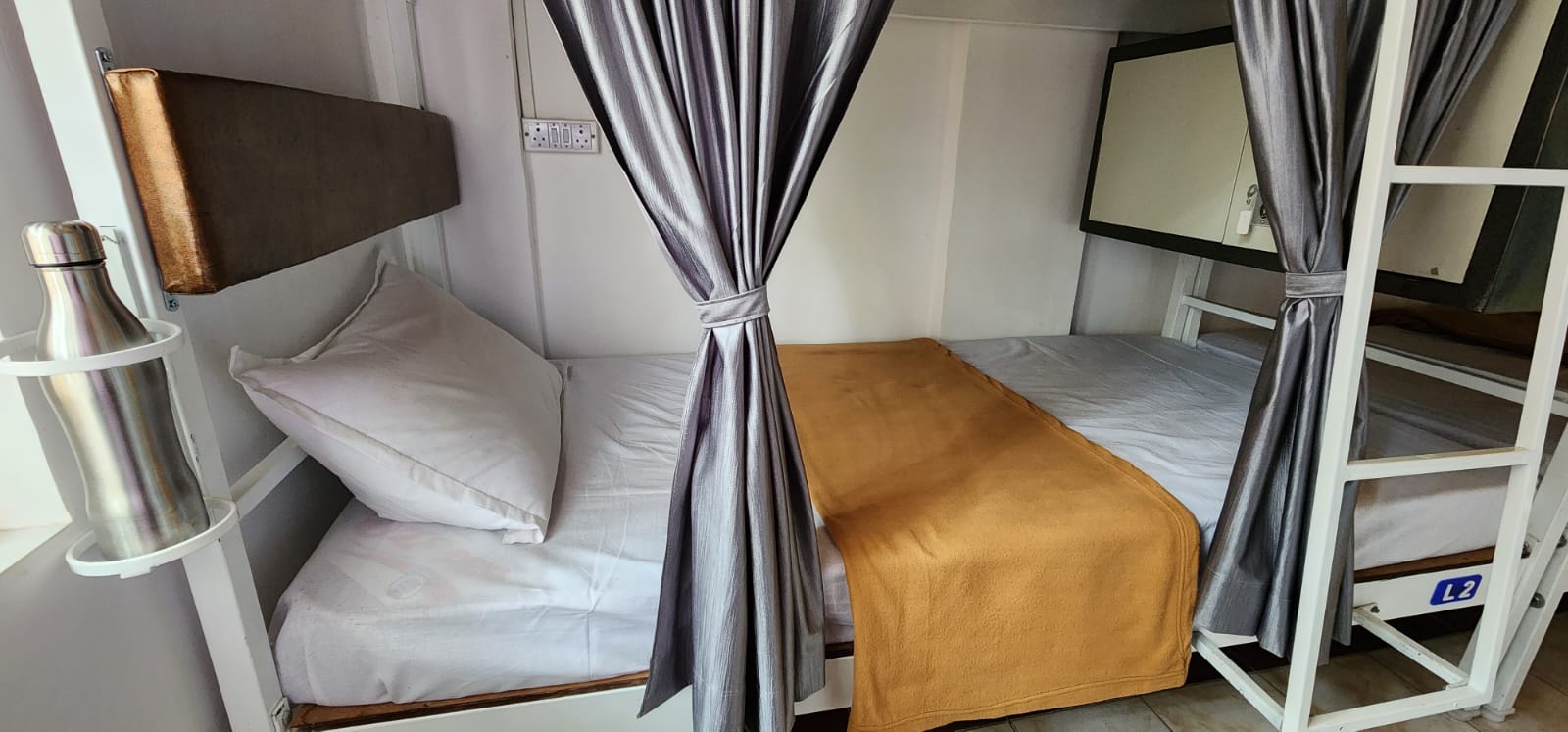 HOSTELDAYS -THE SMART DORMITORY - opp panjim Police stn 𝗕𝗢𝗢𝗞 Goa Homestay