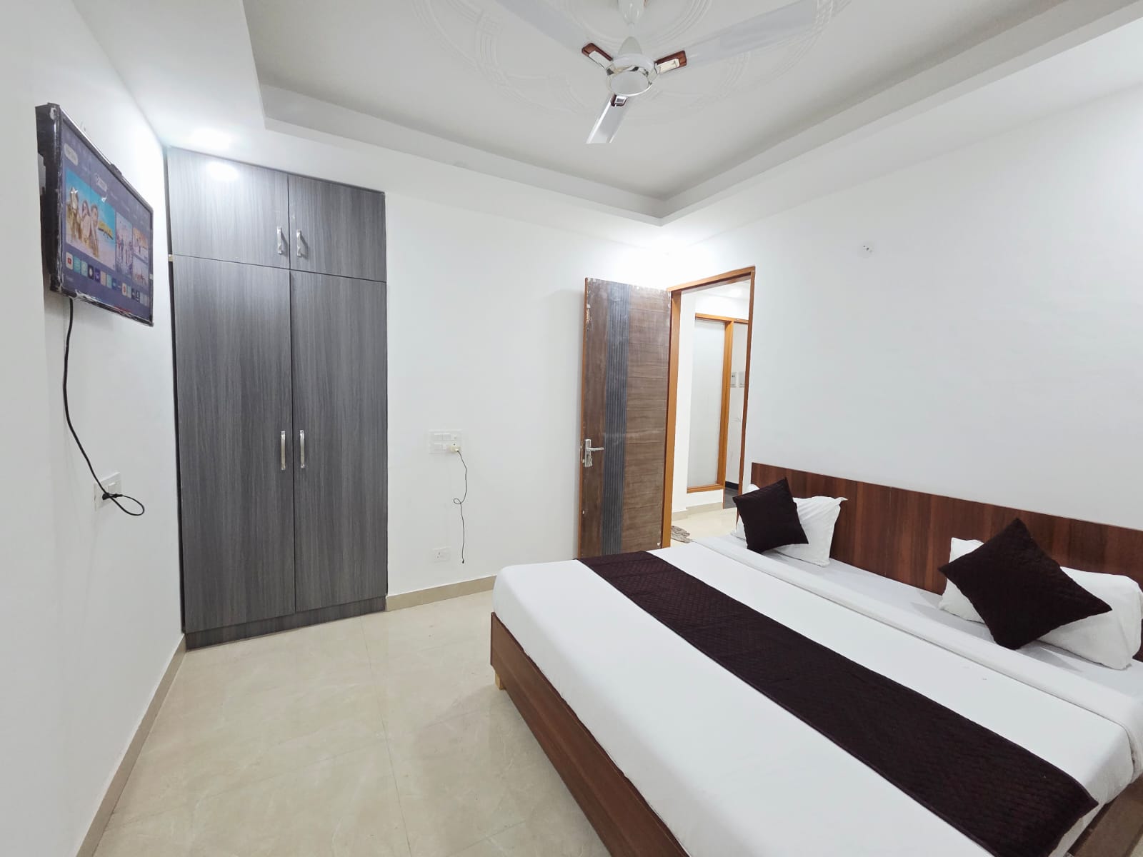 Mannat Inn Saket 𝗕𝗢𝗢𝗞 Delhi Hotel