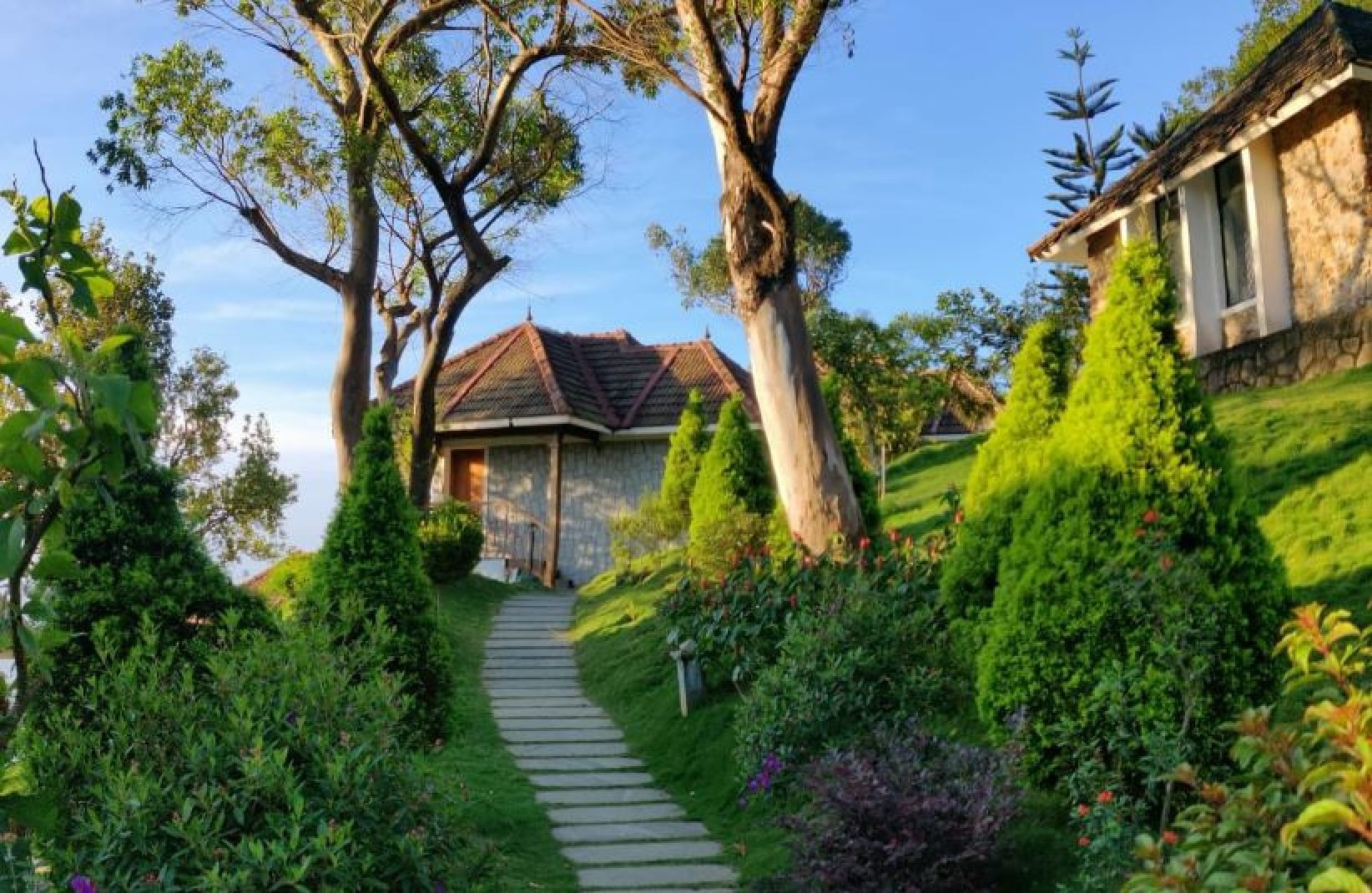 Golden Peak - KTDC 𝗕𝗢𝗢𝗞 Nedumangad Resort