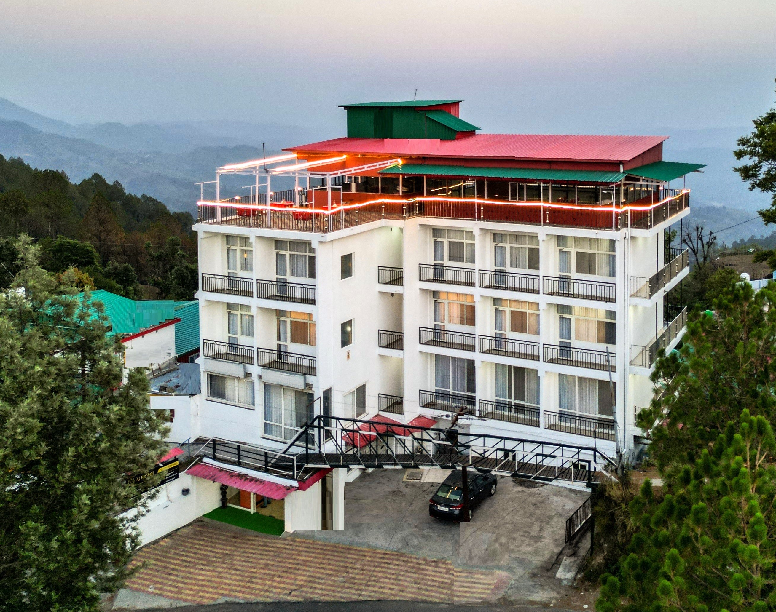 Rooms of Hotel Ai 360 Degree - Hotel in Lansdowne