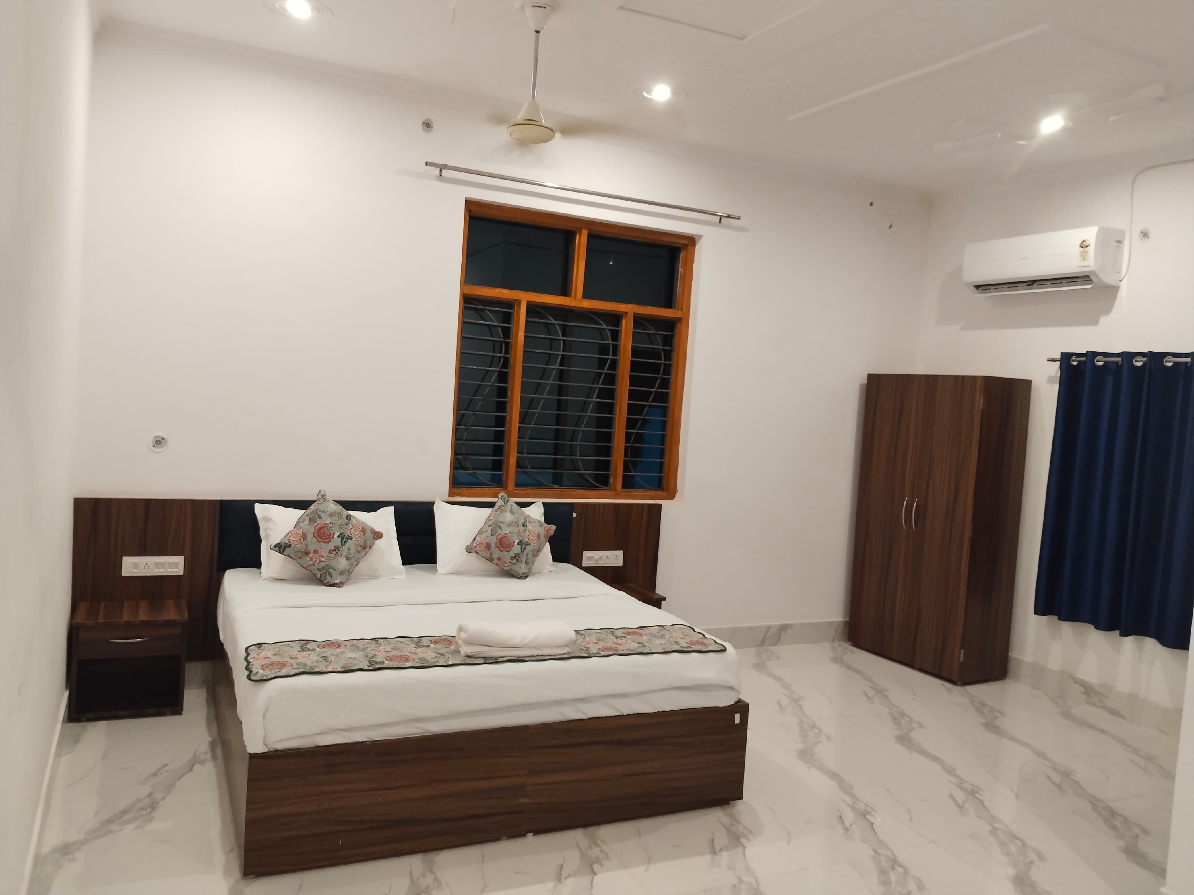 Atithi Inn 𝗕𝗢𝗢𝗞 Khajuraho Guest House