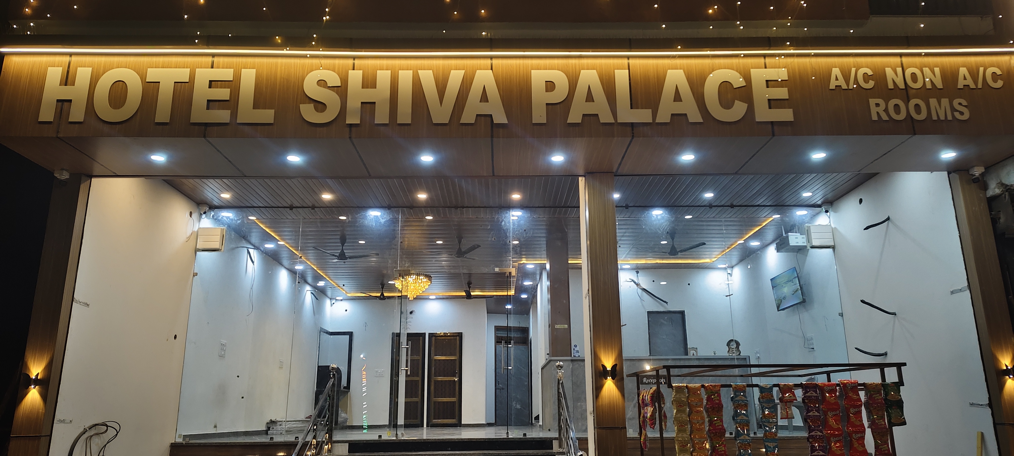 Rooms of Hotel Shiva palace - Khatu Hotel on Goibibo
