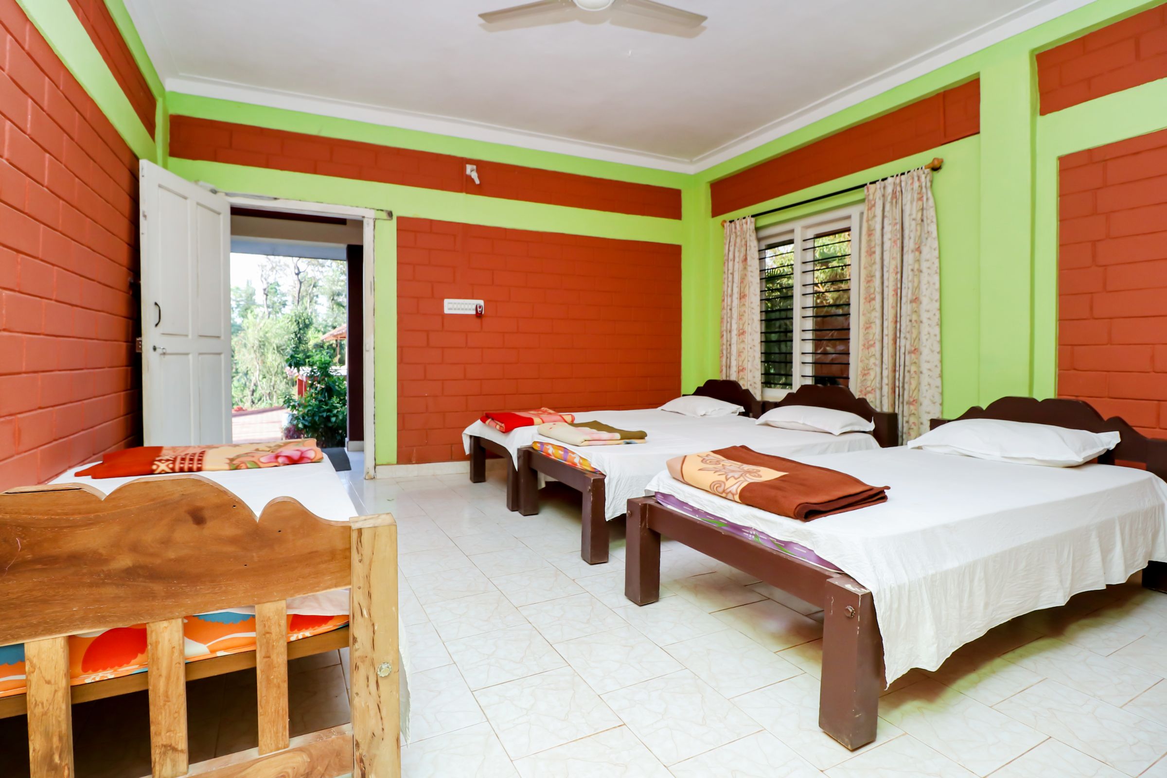 Dreamland Homestay Whole Property-3 BHK Farm House 𝗕𝗢𝗢𝗞 Coorg Farm House