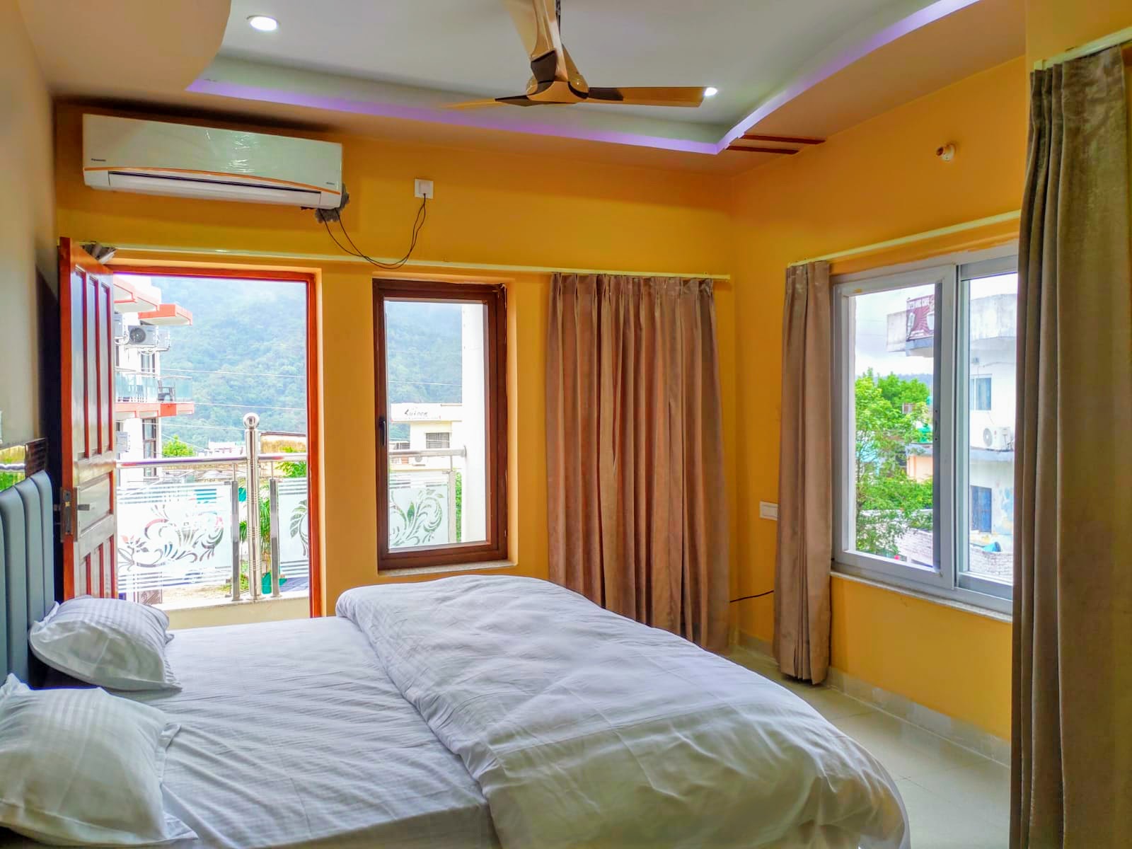 Rooms of Aadishri Homestay - Homestay in Rishikesh
