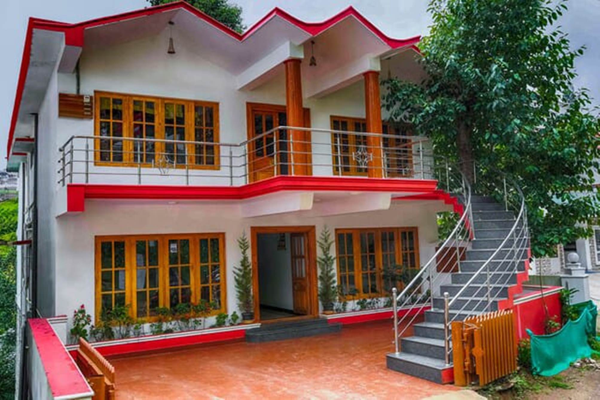 Ishaan Holidays 𝗕𝗢𝗢𝗞 Ooty Cottage