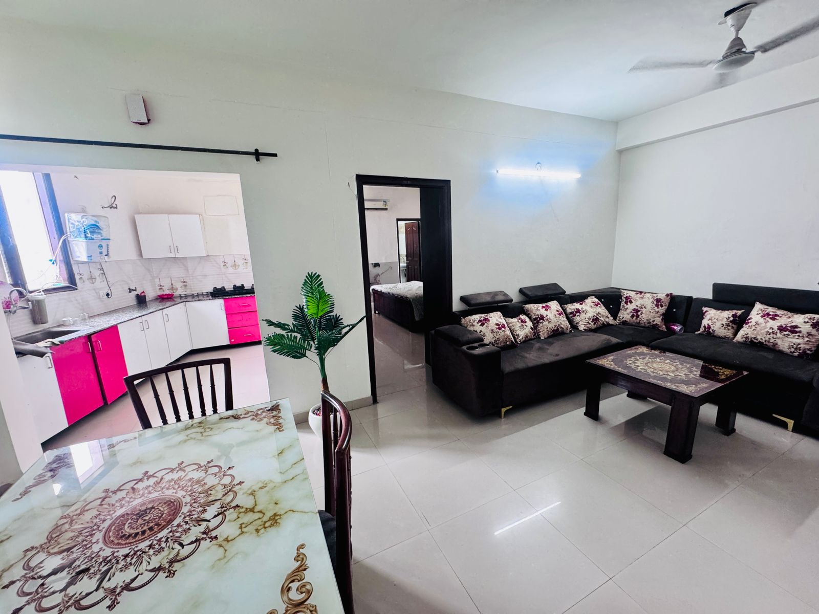 Bella House 𝗕𝗢𝗢𝗞 Mohali Apartment
