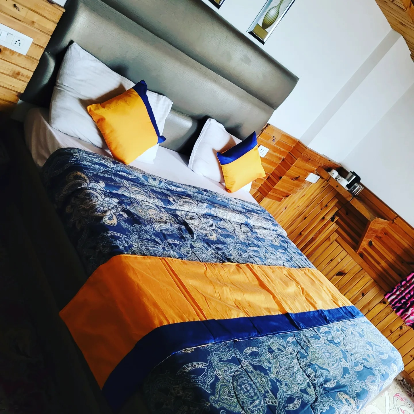 Amenities of Krystal Hotel Restaurant