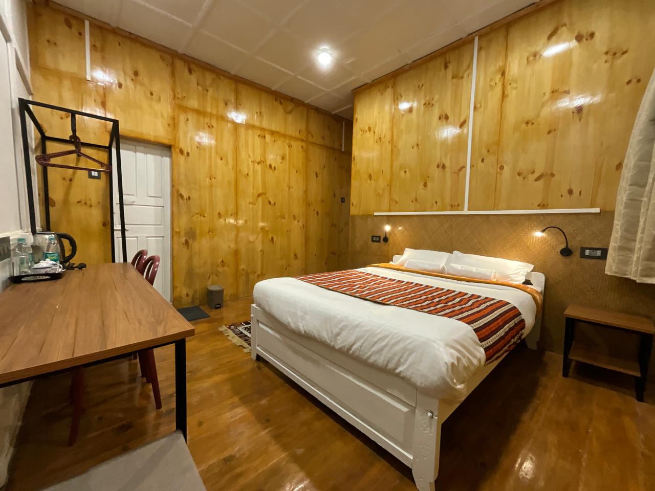 Himland House 𝗕𝗢𝗢𝗞 Bomdila Homestay