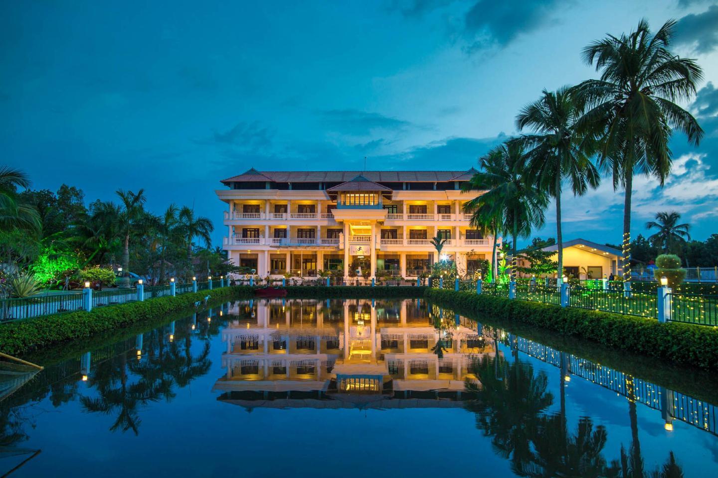 Rustic Leisures Resort Cochin - Reviews, Photos & Offer