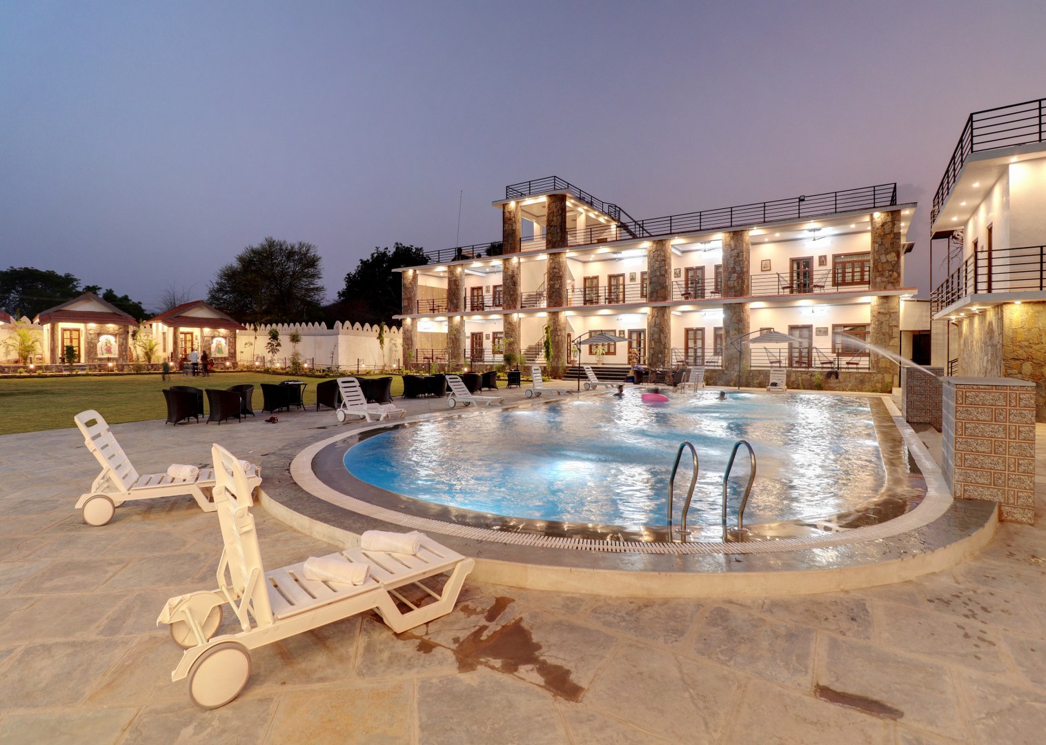 THE YASH RESORT 𝗕𝗢𝗢𝗞 Udaipur Resort