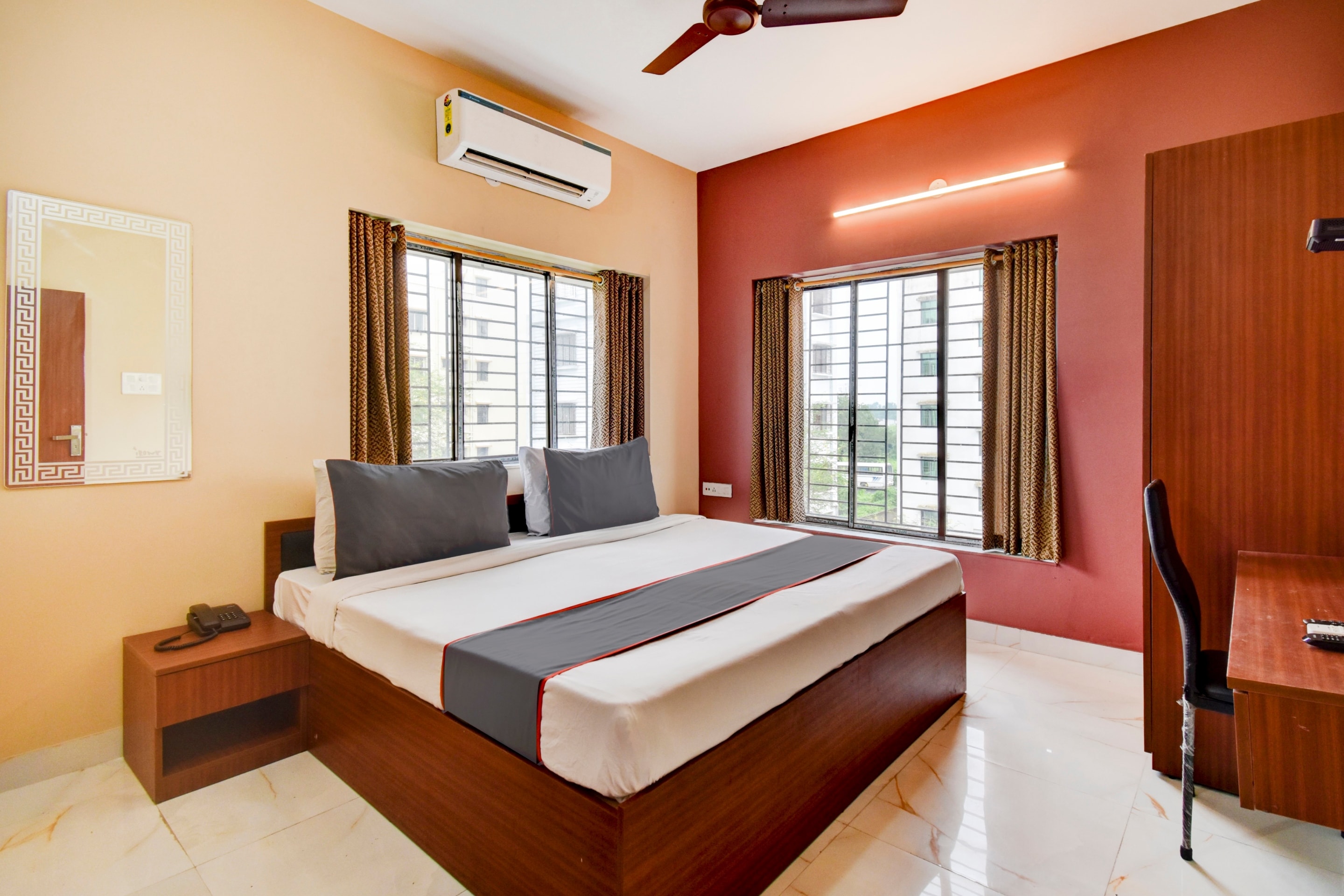 Hotel O AMAR RAJ 𝗕𝗢𝗢𝗞 Kolkata Hotel