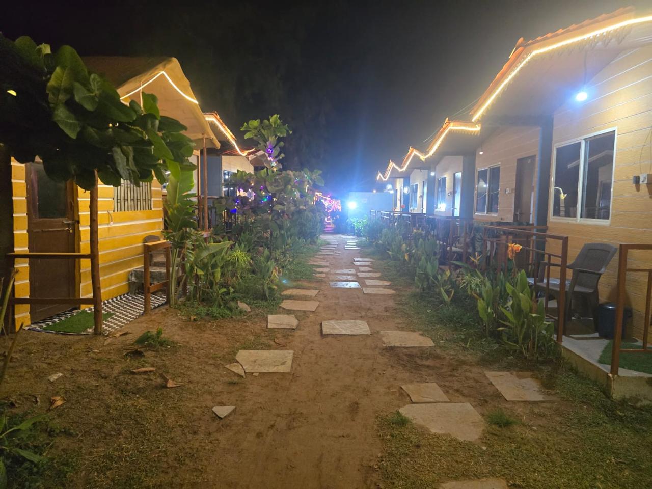 Rooms of Sydney X Cafe and Huts, Arambol - Goa Hotel on Goibibo