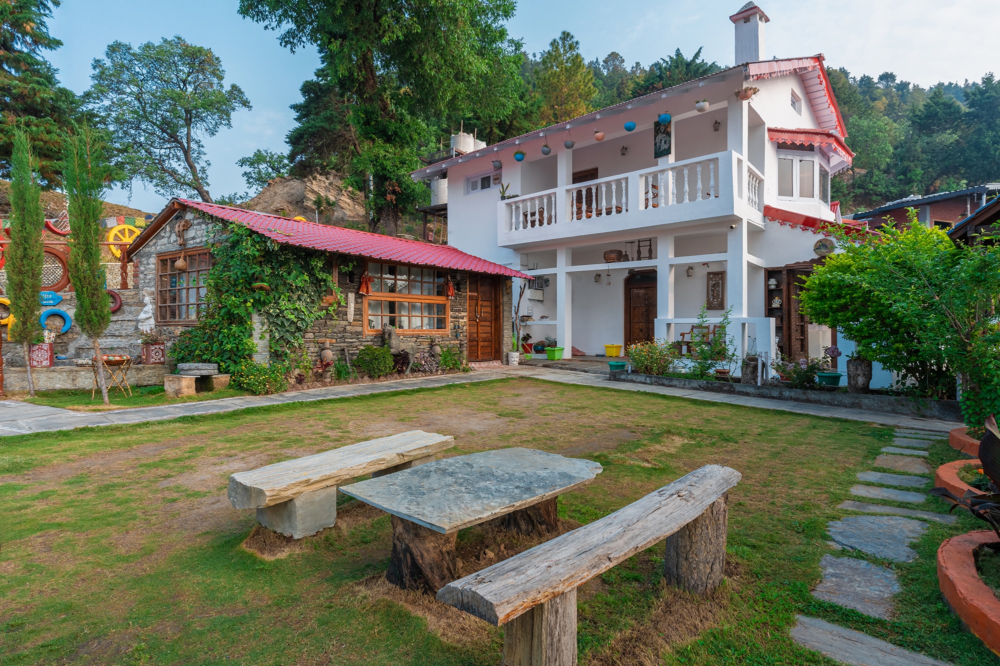 Rooms of Stone Heritage Mukteshwar - Homestay in Mukteshwar