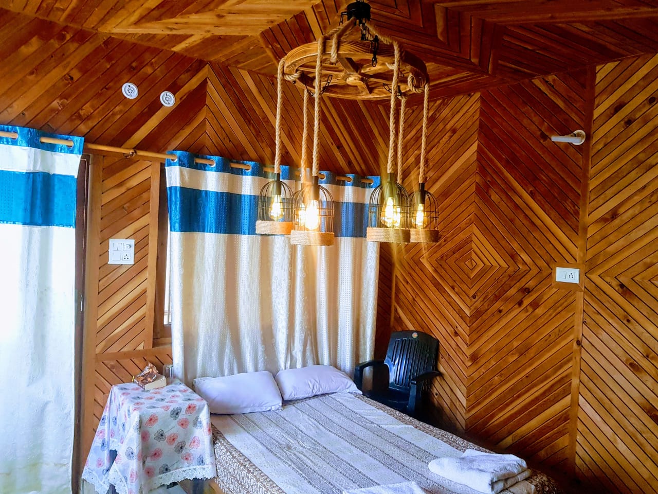 Hill dew homestay uttarkashi 𝗕𝗢𝗢𝗞 Uttarkashi Homestay