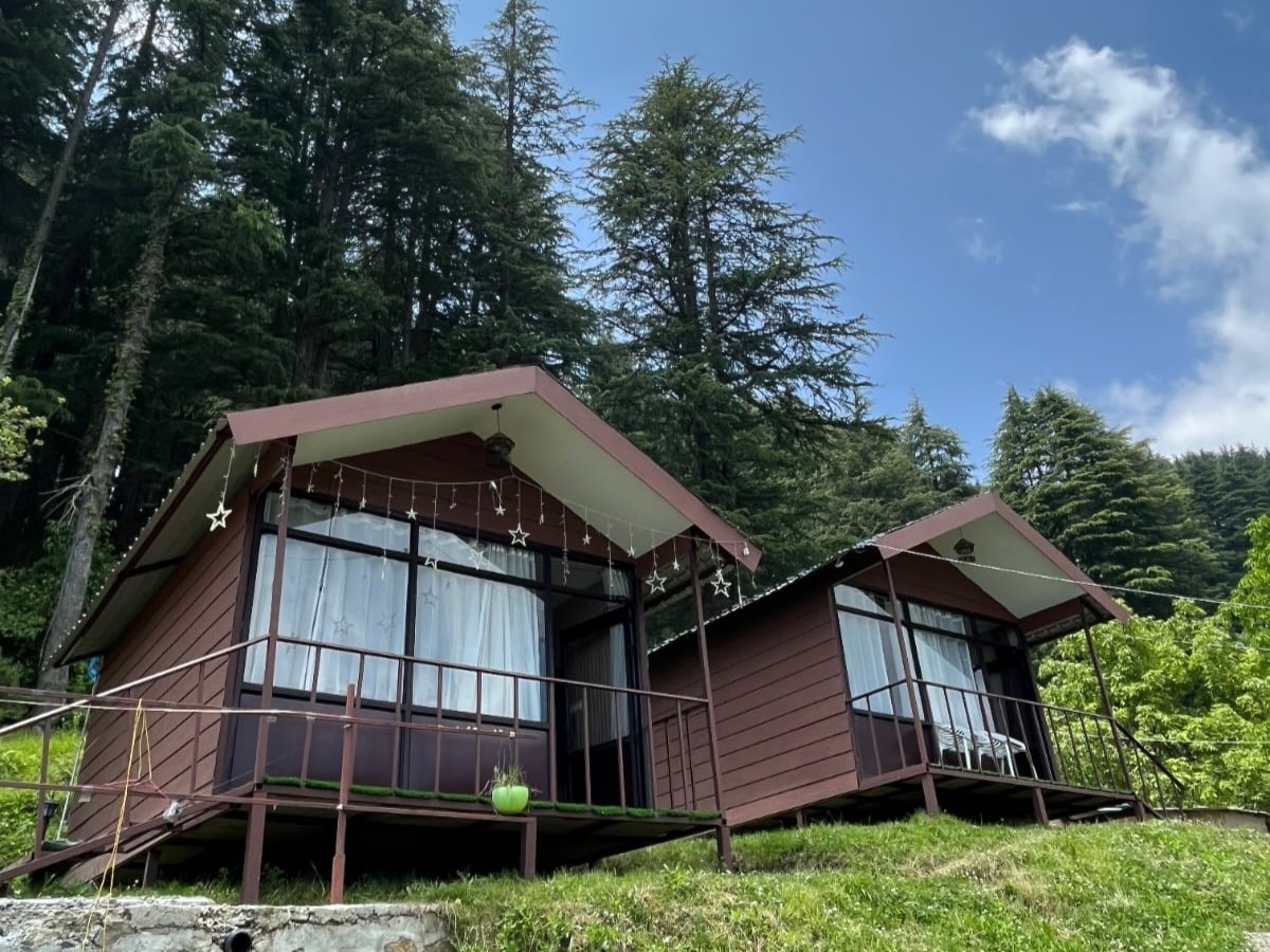 Navira Hills Cottages Kanatal 𝗕𝗢𝗢𝗞 Kanatal Cottage