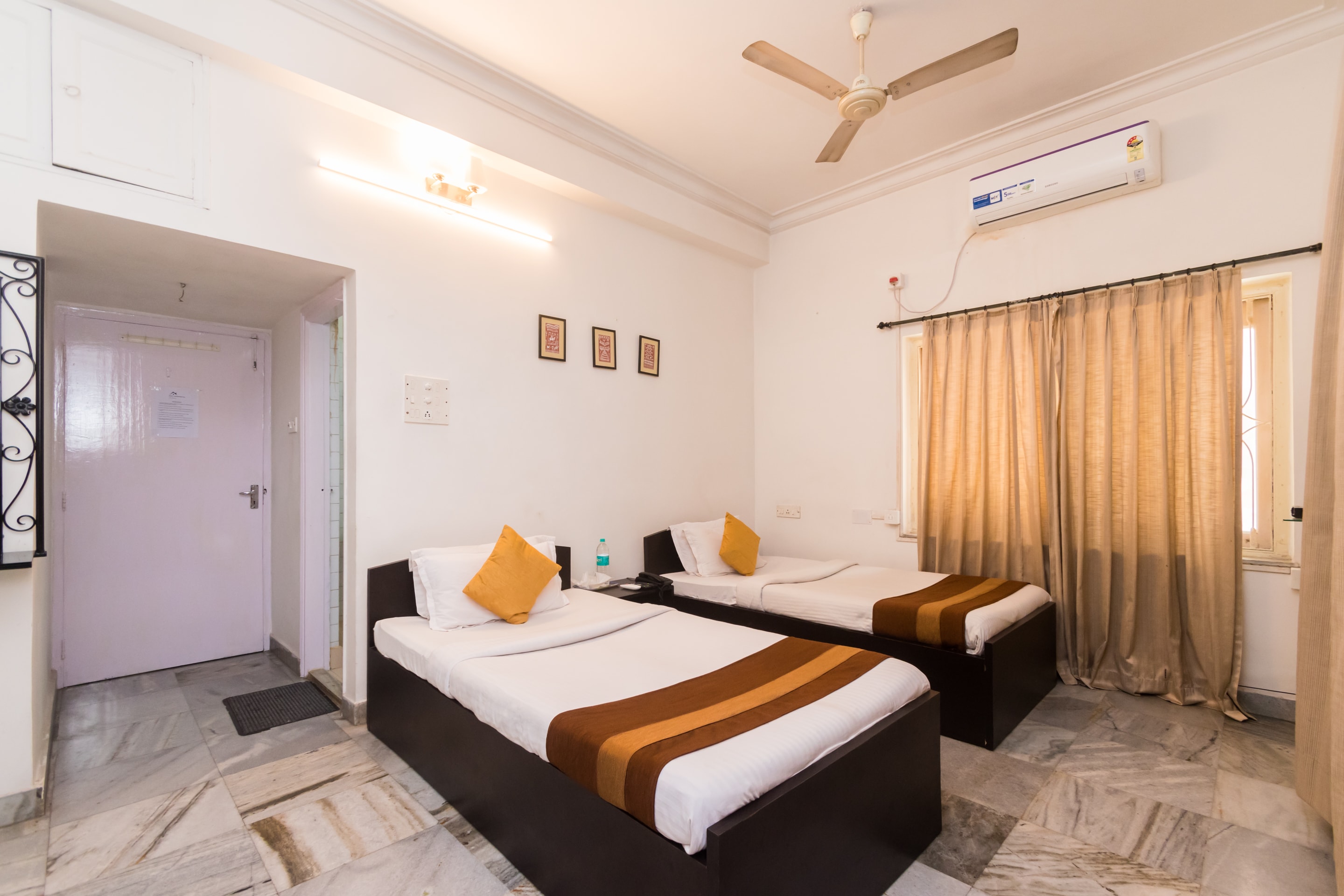 Super Hotel O Rathi Kunj Near City Centre Salt Lake 𝗕𝗢𝗢𝗞 Kolkata Hotel