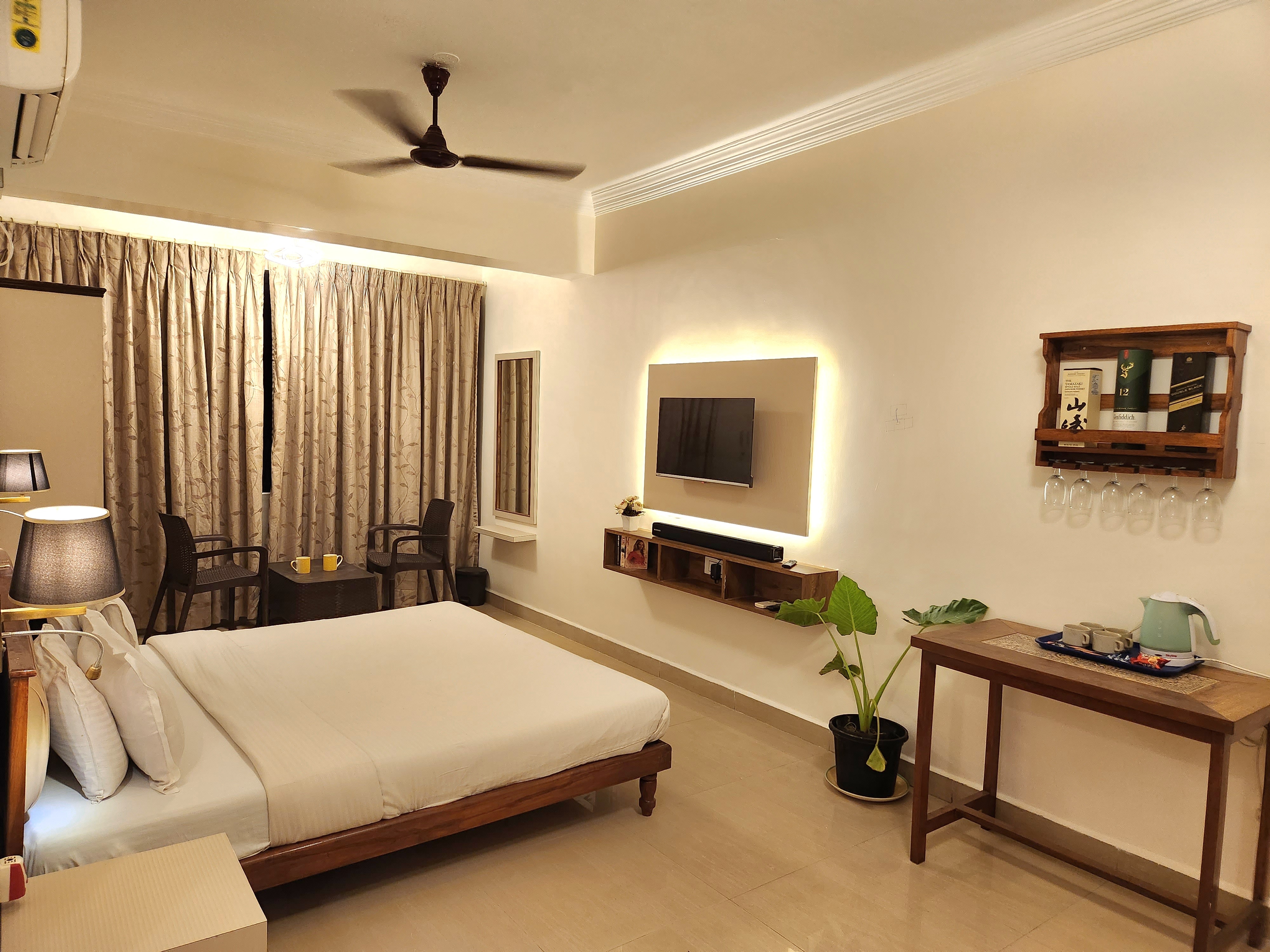 Ocean Pearl Vagator beach apartments with pool 𝗕𝗢𝗢𝗞 Goa Apartment