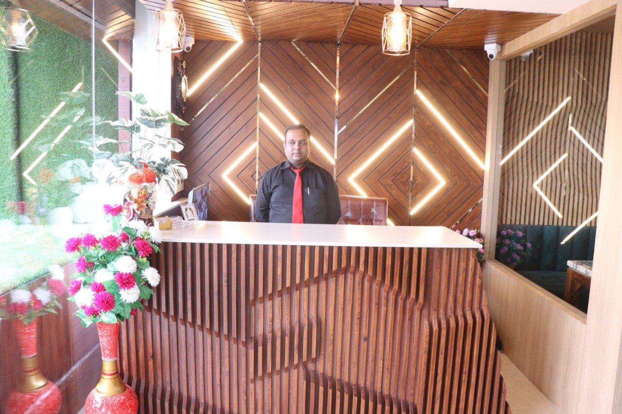 Hotel Mayra Grand by Mayra Group of Hotels 𝗕𝗢𝗢𝗞 Amritsar Hotel