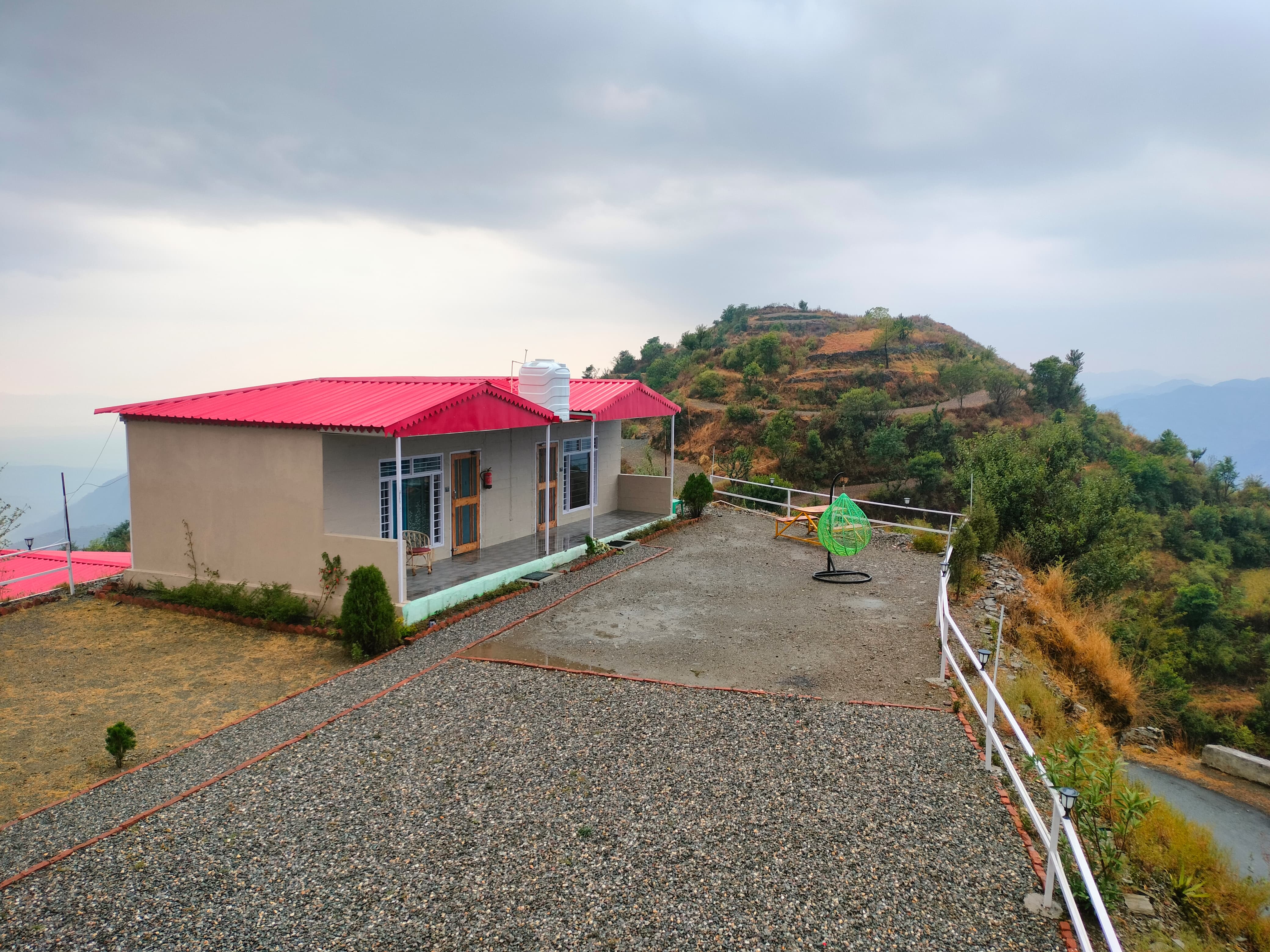 Hill View Retreat 𝗕𝗢𝗢𝗞 KALSI Resort