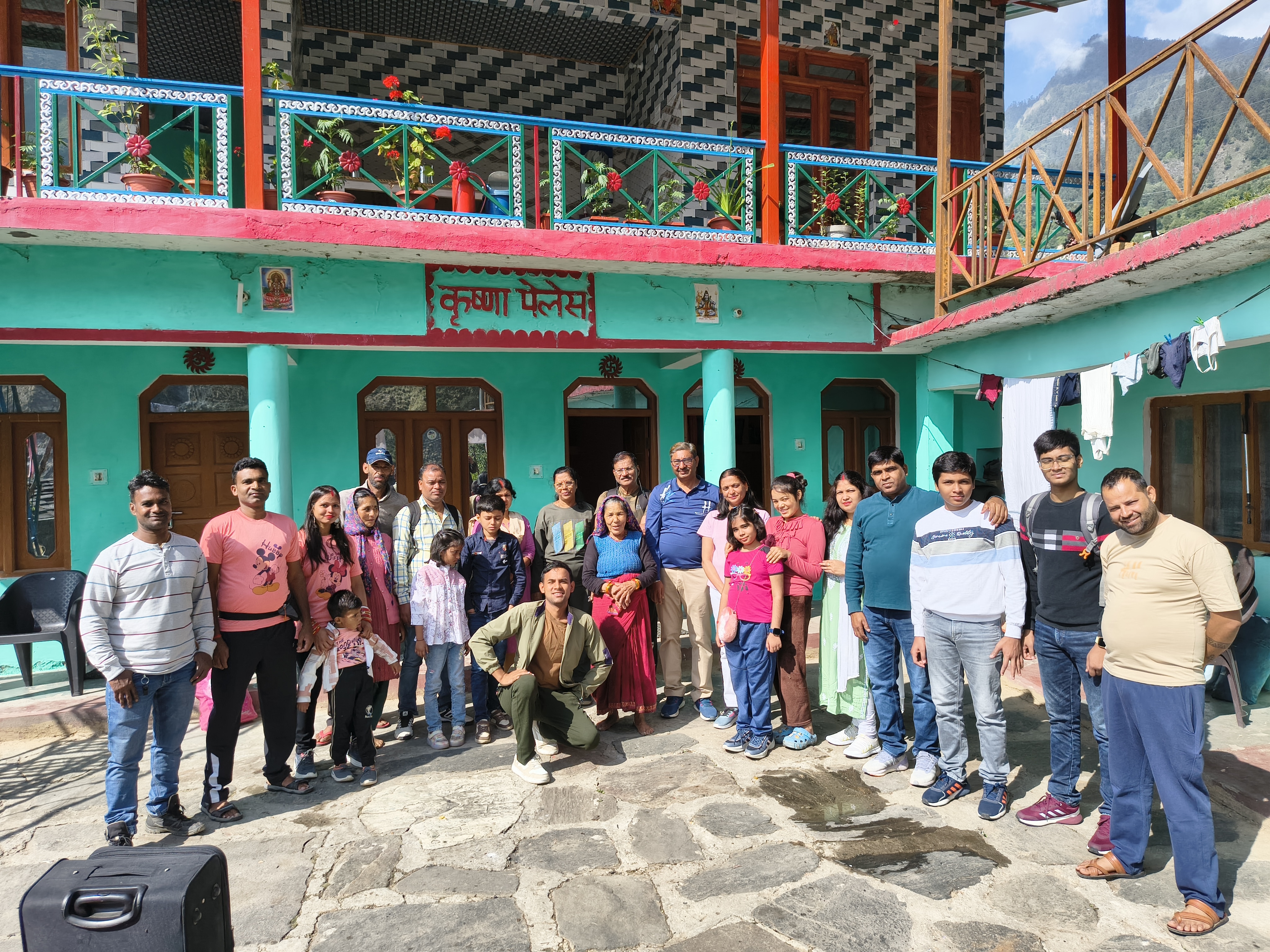 KRISHNA PALACE 𝗕𝗢𝗢𝗞 Joshimath Homestay