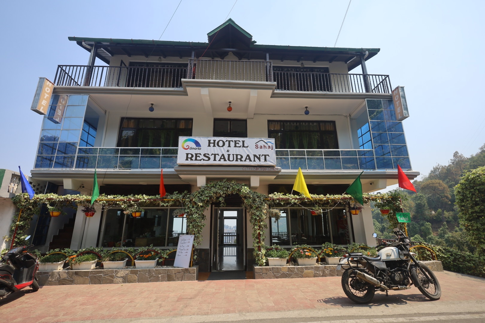 Amarsa Sahaj Hotel And Restaurant 𝗕𝗢𝗢𝗞 Ranikhet Hotel