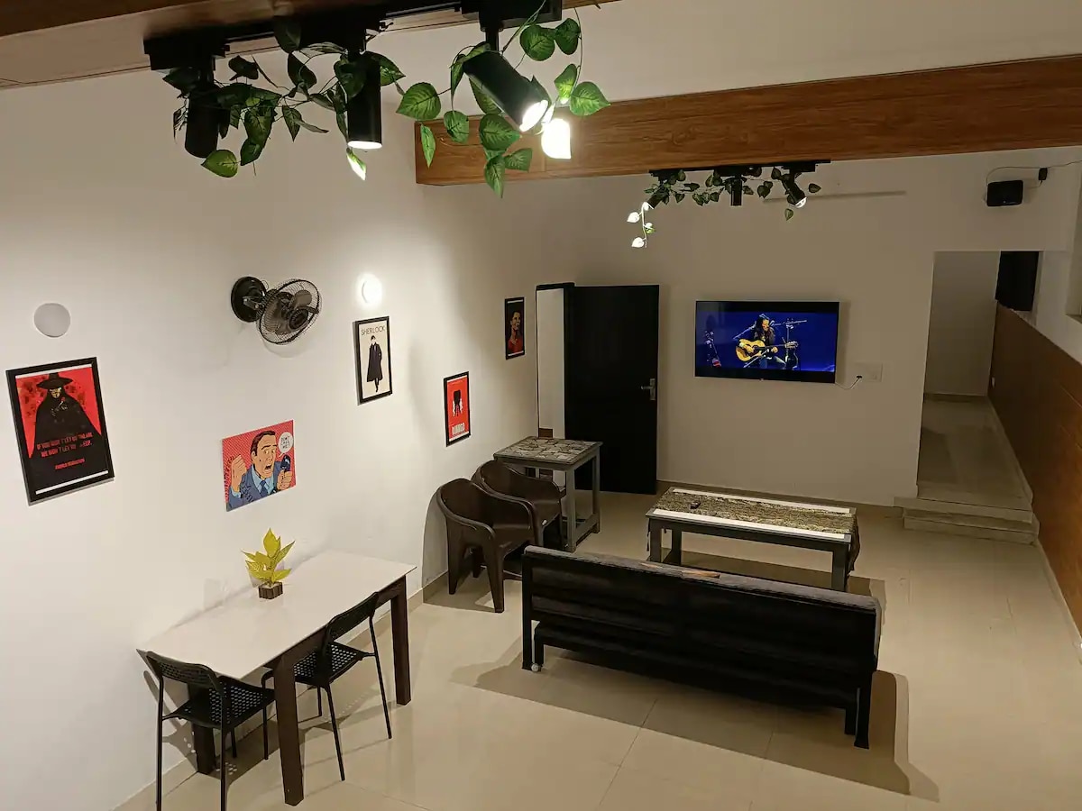 Adidev Villa - The Den 𝗕𝗢𝗢𝗞 Dehradun Villa
