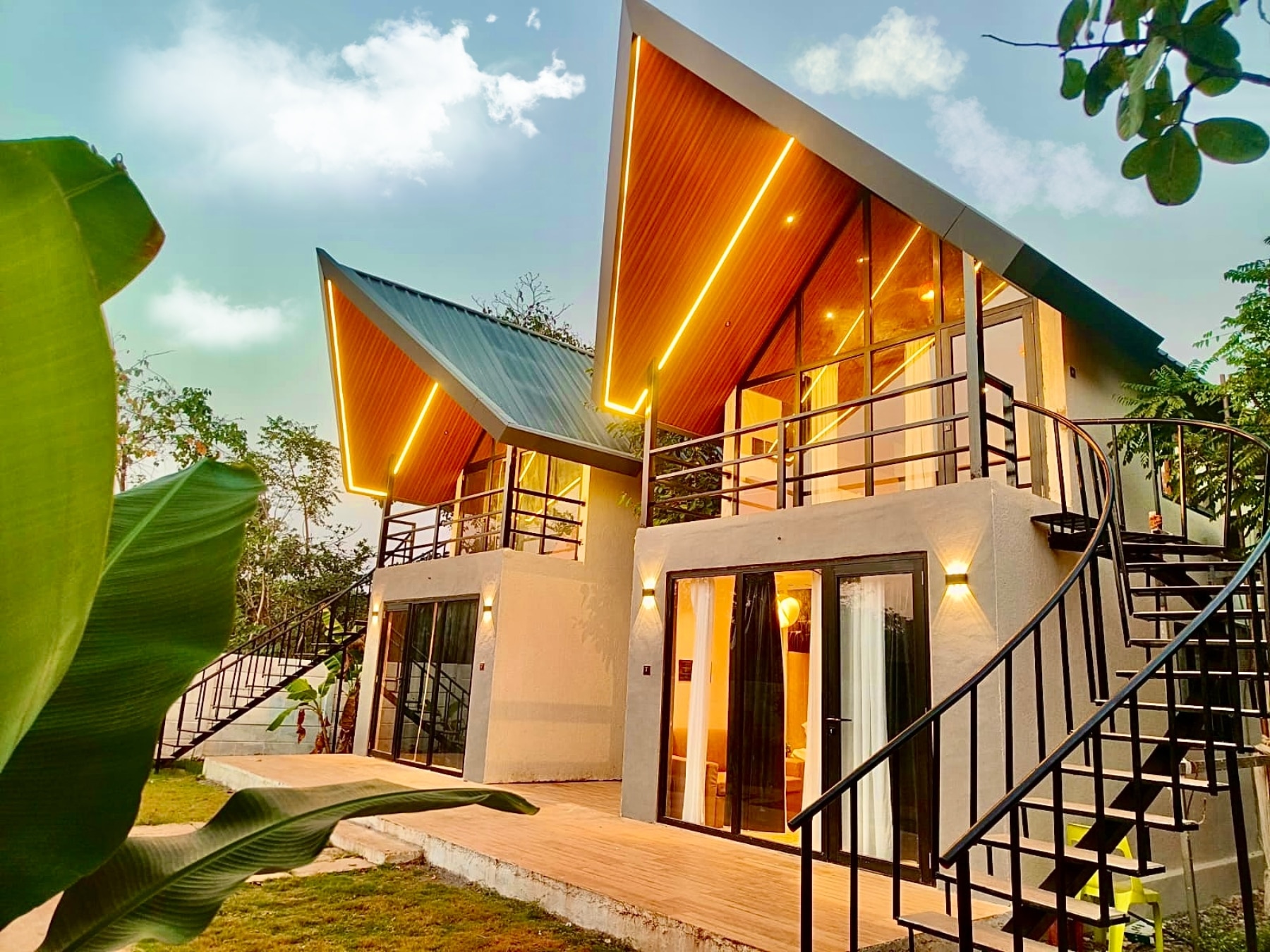 Janai Farm Machan House with Pvt Jacuzzi 𝗕𝗢𝗢𝗞 Ulhasnagar Cottage