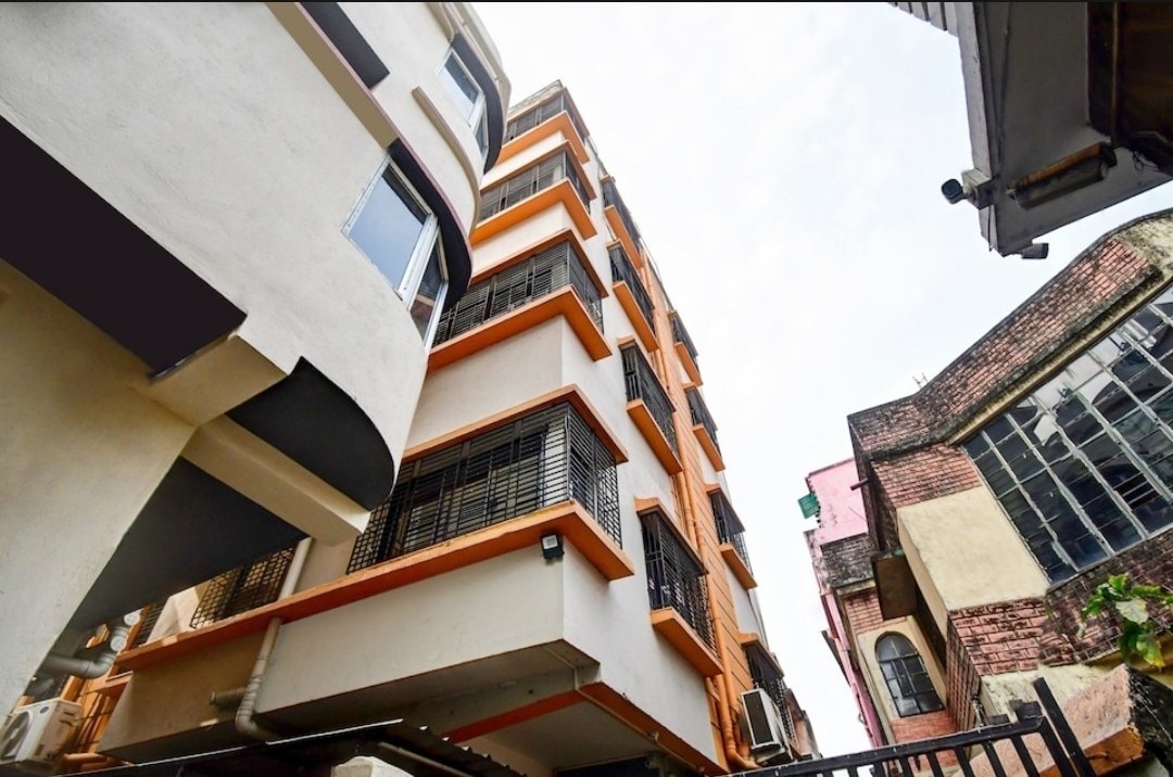 Grand Inn 𝗕𝗢𝗢𝗞 Howrah Hotel