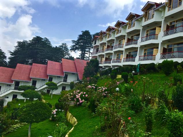 Greentop Hotel Patnitop, Book rooms @ ₹3690/night - Goibibo