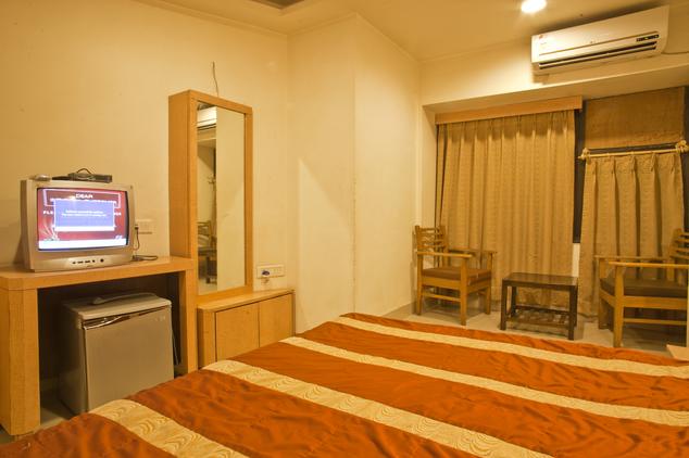Deluxe Room 2
