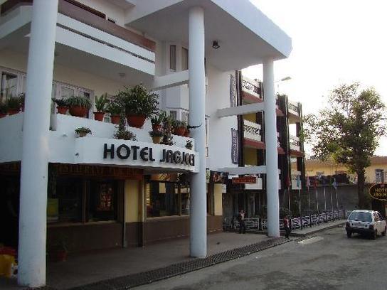 Hotel Jagjeet Mirik, Book rooms @ ₹2160/night - Goibibo