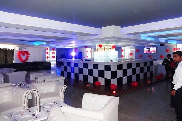 Papaya Tree Hotel Indore - Reviews, Photos & Offers