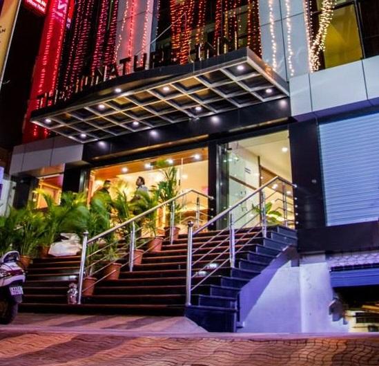 The Signature Inn Hotel Bangalore, Book@ ₹900/night - Goibibo